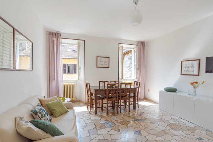 Roomy Apartament In Domaso With Small Balcony! - Italy