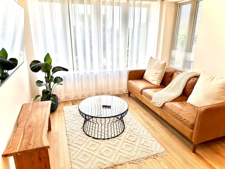 Tranquil 2 Bedroom Condo - Rainbow Beach, IL