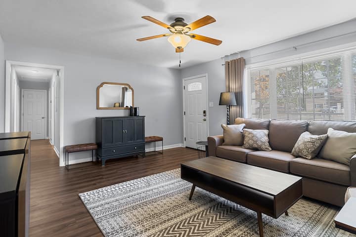 Clean & Comfortable Suite - Fayetteville, NC