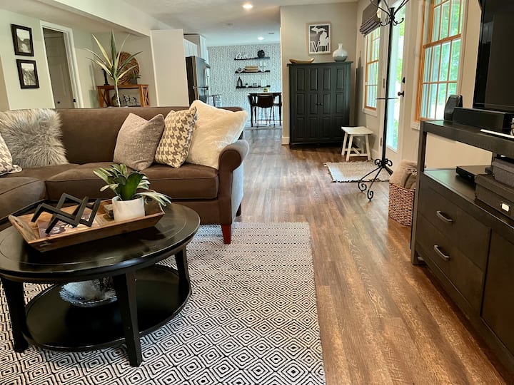 Hillside Escape - Traverse City