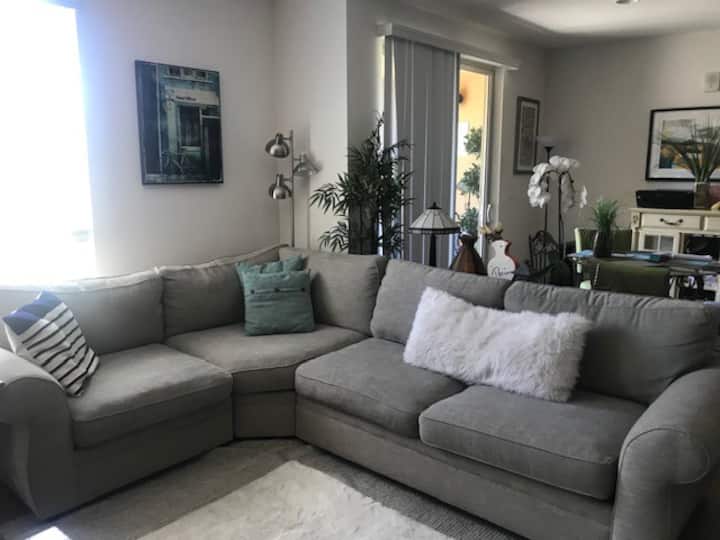 Playa Vista 3 Bed 2 Bath Apt - Huntington Beach, CA