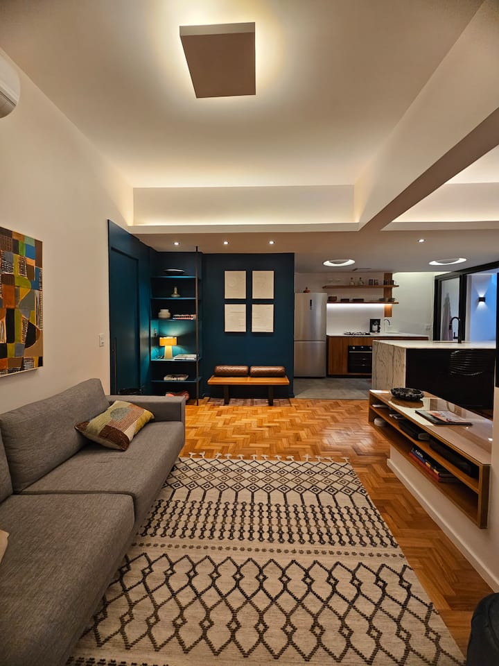 Apto Com Lindo Jardim De Inverno - Ipanema