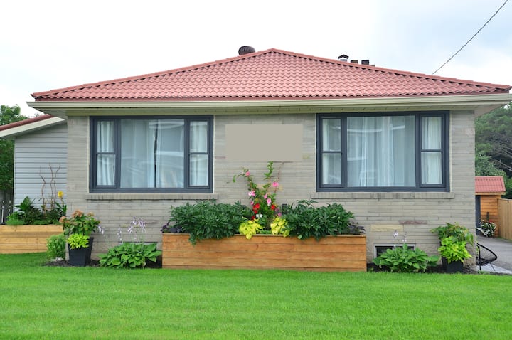 Sunshine City's Serenity - 2 Bdrm - Orillia