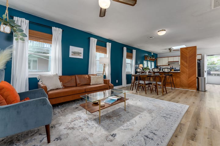 Steps To The Beach! King Beds, Grill & Balcony! - Wrightsville Beach, NC