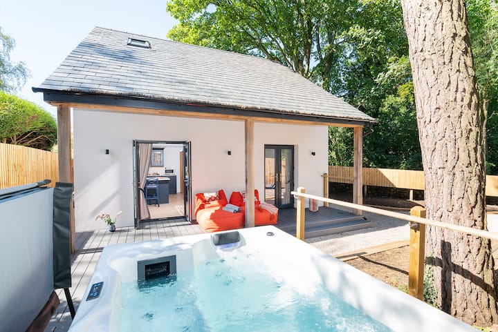Romantic Rural Hideaway & Private Hot Tub - Kirkby Lonsdale