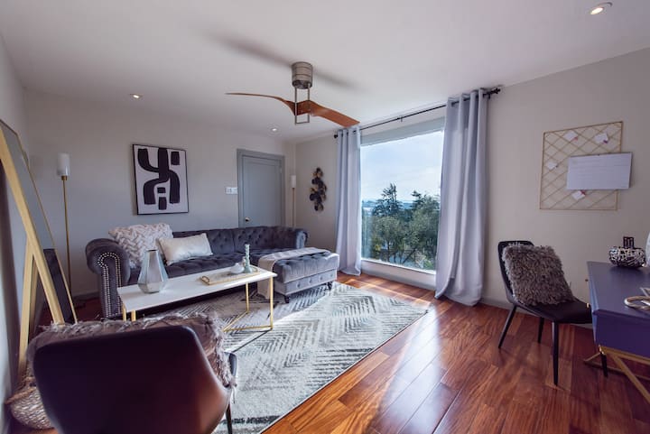 Amazing Location And Great Views, Designer Touches - Vallejo, CA