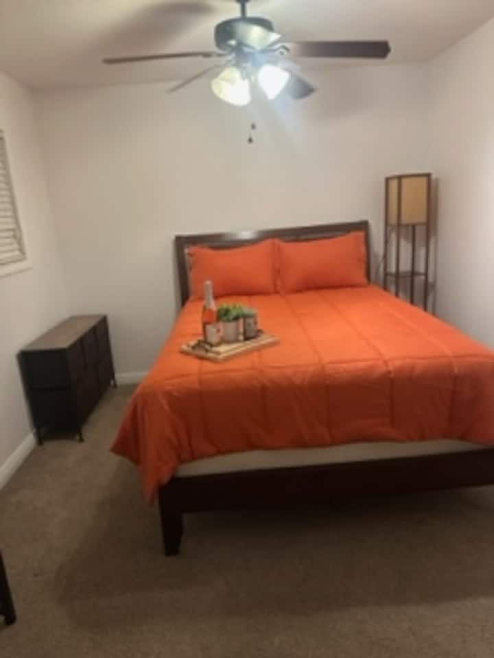 Cozy Cottage In Carson - Carson, CA