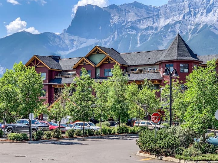 Elegant Apartment In Canmore - Canmore