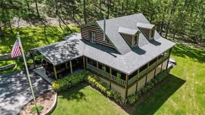 Cabin, Krystal Blue - Monroe, GA