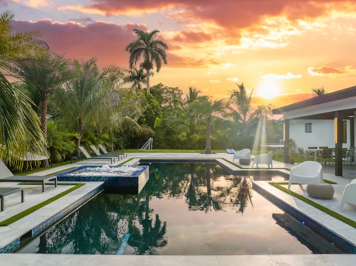 Villa Paraiso-bkc-hot Tub-beach Volley - North Miami, FL