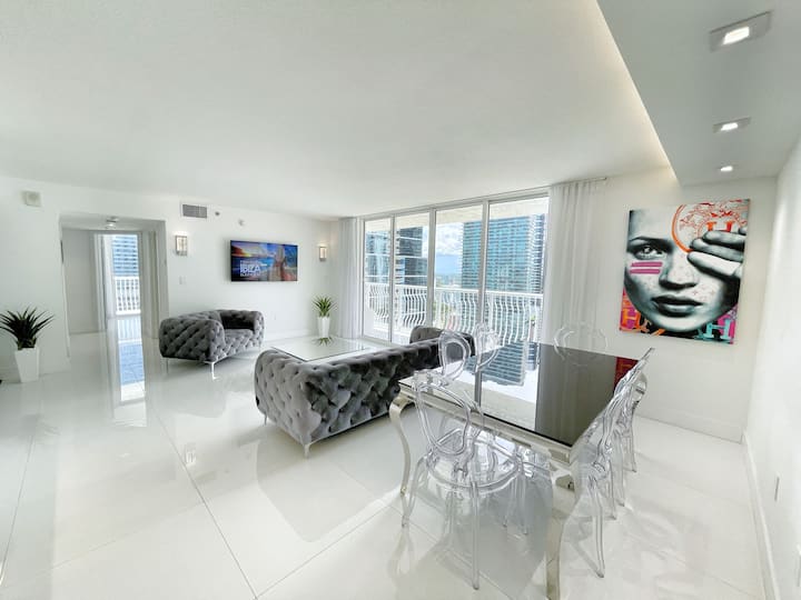 Luxury Sky Villa W/ City & Ocean Views - Miami