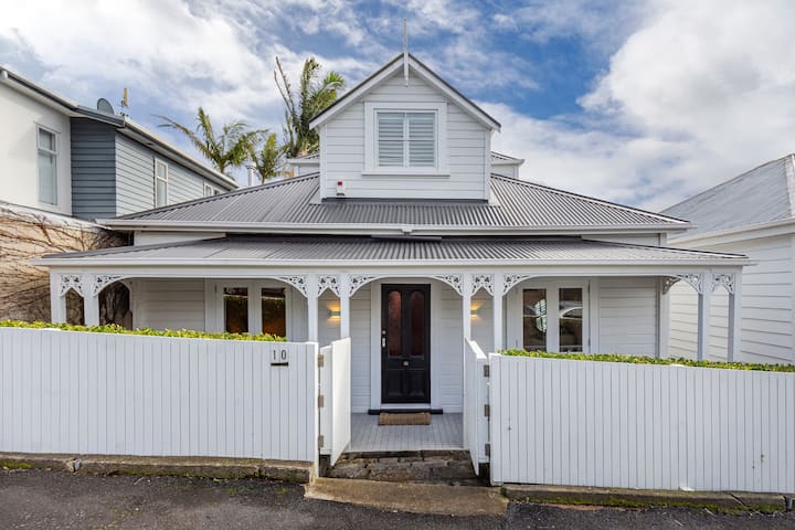 Charming & Chic Freeman's Bay Villa - Auckland