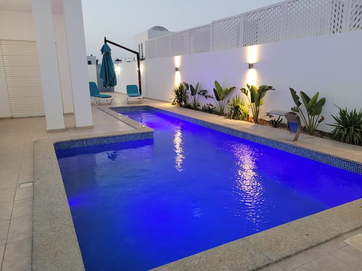 Villa Avec Piscine Dans Un Lieu Résidentiel - 제르바