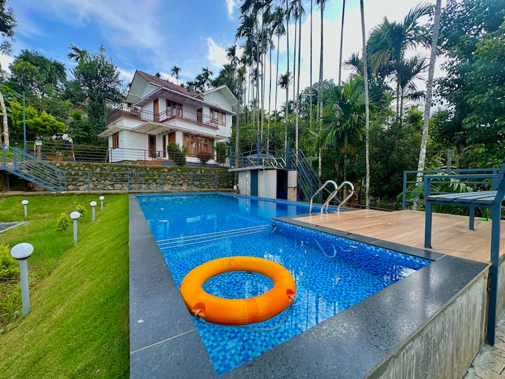 Two Bedroom Villa With Pool - Kerala