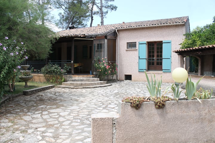Villa T3 Avec Piscine - Saint-Zacharie