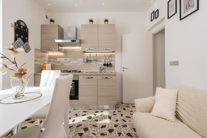 Casa Vacanze  La Casa Dei Nonni App. Prato Fiorito - Castelli