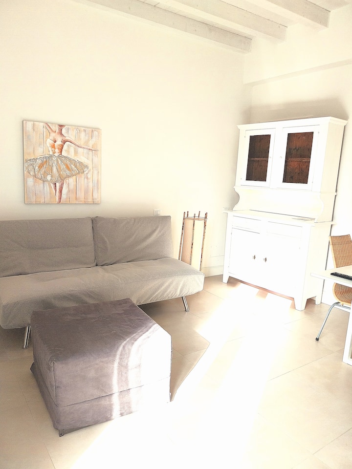 Bee Home, Alloggio Confortevole E Vicino Al Mare - Marina di Massa
