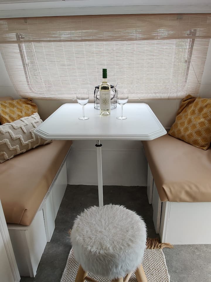 Vintage Caravan Johanna - Den Osse