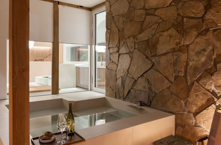 [독채 감성 한옥]세렌디피아
Unexpected Luck In Here - Mokpo-si