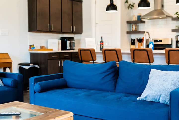 Spacious Home Close To Downtown And Ft Sam - San Antonio, TX