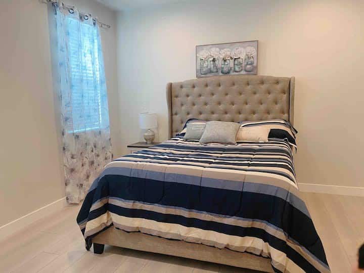 Nice New House Near Arden Mall - Sacramento, CA