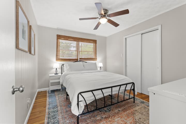 Bluegrass Bungalow - Cute & Cozy Close To Sights - Lexington, KY