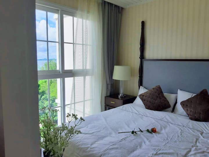 Pattaya Beachfront Condo With Hydrotherapy Pool - Pattaya City