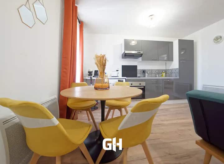 Le Soleilcasa - 3 Personnes - Bureau & Wifi - Ibis Budget Perpignan Sud