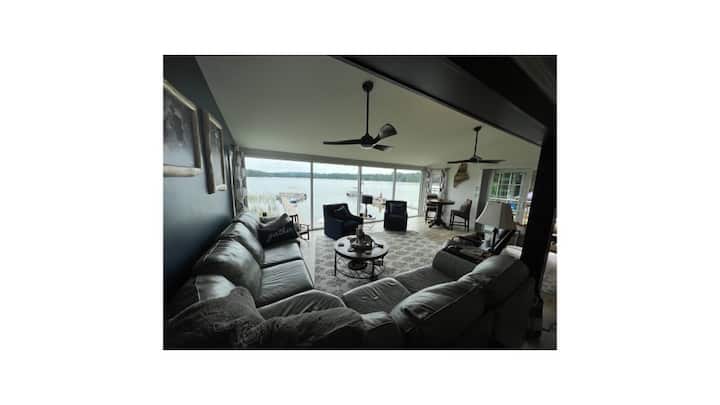 All Season Beach House Get-a-way Private Beach - Livermore, ME