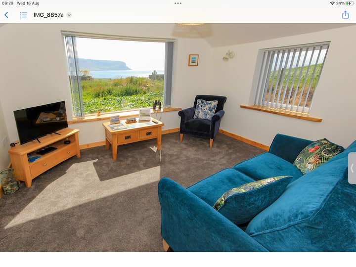 Cottage With Breathtaking Sea And Hill Views - Stromness