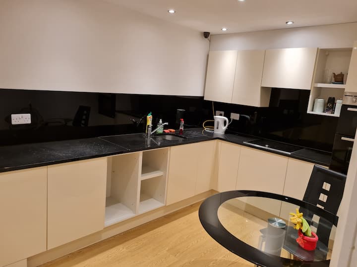 Corby, Single Ensuite Room - Corby