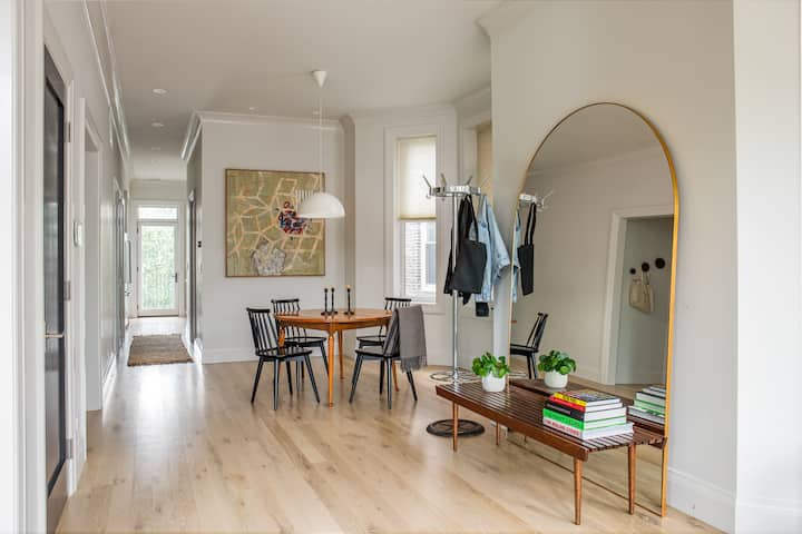 Suncatcher Condo In Logan Square - Chicago