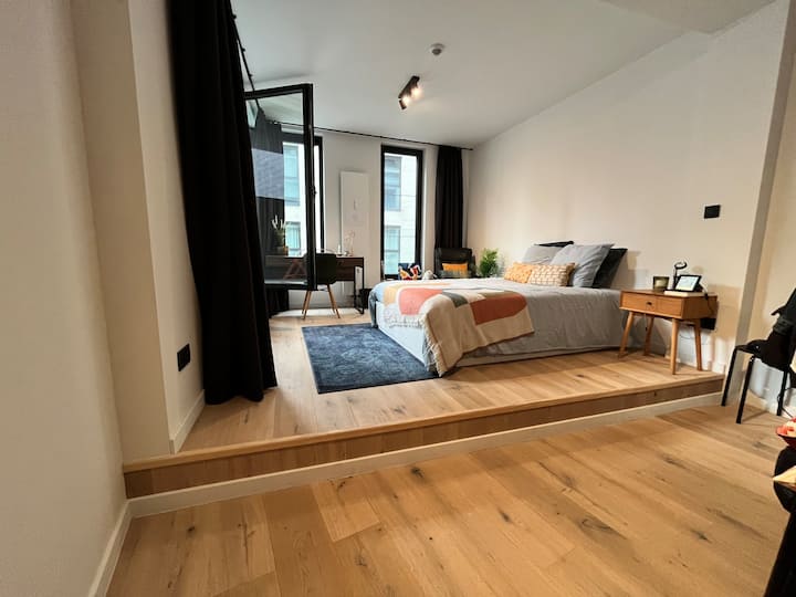 Brand New Room With Terrace - ルーバン