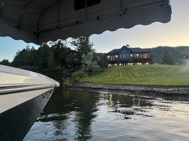 Lakefront Lodge - Black Sandy State Park, Helena