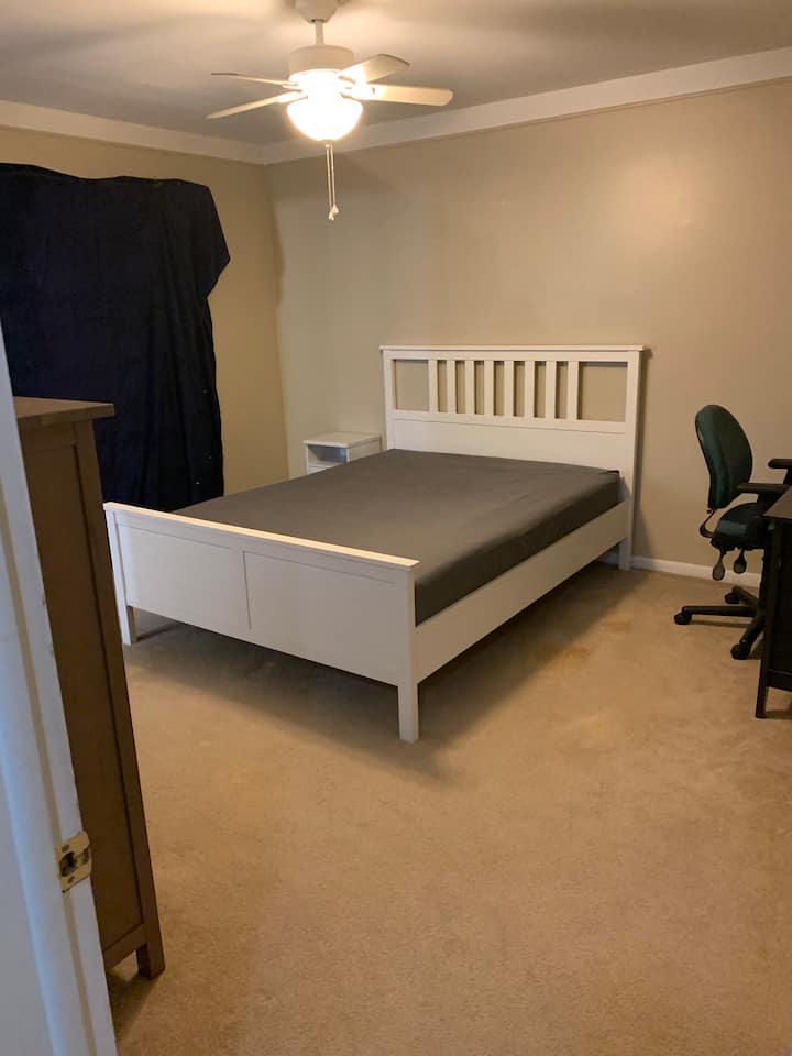 Warm And Comfortable - Pontiac, MI