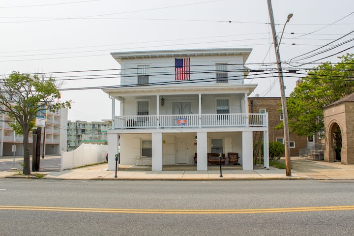 Georgie's Beach House! (Bottom) - Stone Harbor, NJ