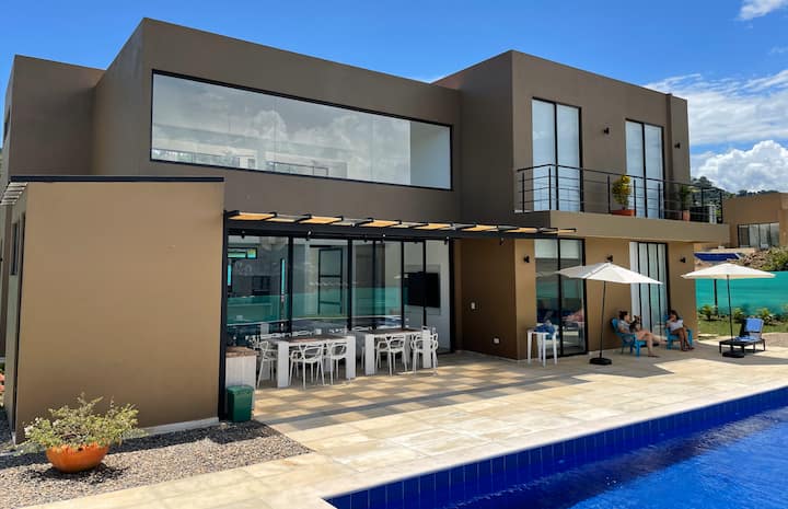Beautiful Family Rest Villa With Pool+jacuzzi - La Mesa