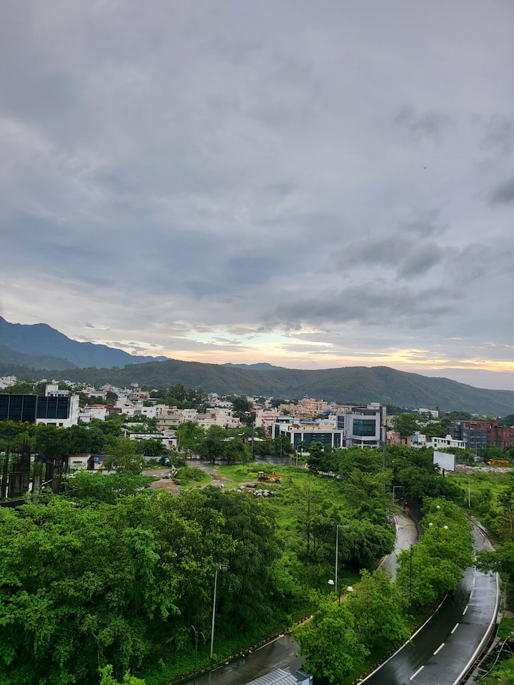 Serene View Stay - Dehradun
