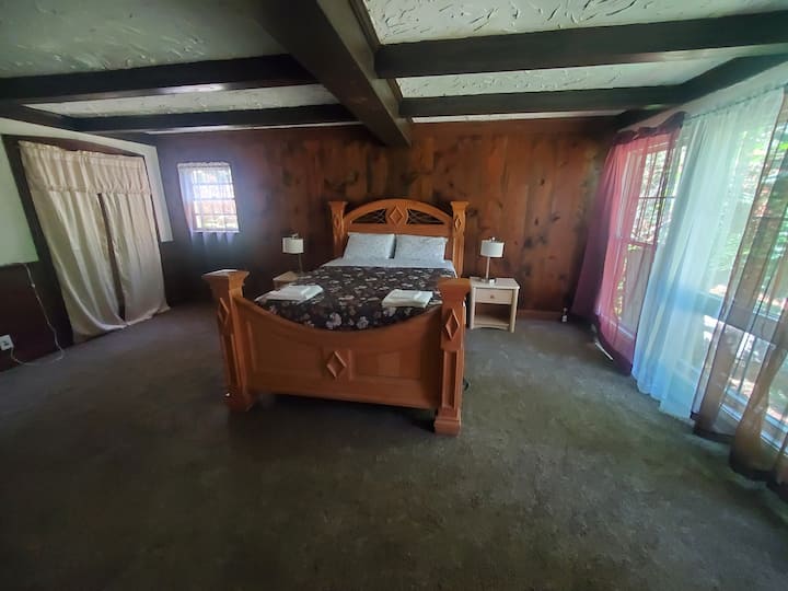 Ranch Near Stone Mountain Park - Stone Mountain, GA