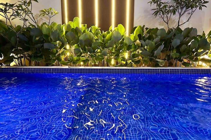 Luxury Pansol Private Resort W/ Natural Hot Spring - Calamba