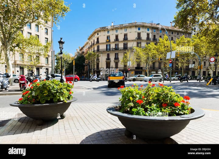 Barcelona Por Mes - Barcelona