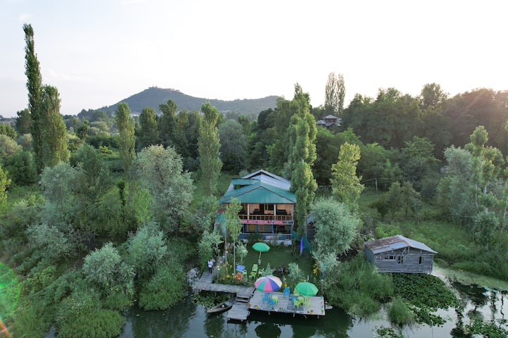 Lake Side Boutique Resort (By Guided Stays) - Srinagar