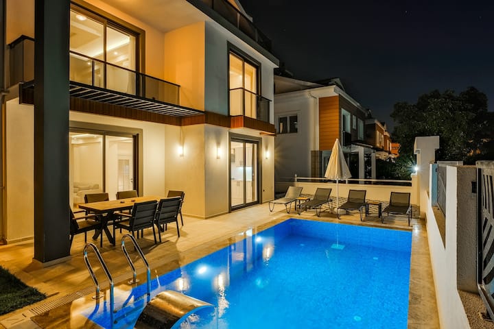 Fethiye Merkez Villa 4 - 費特希耶