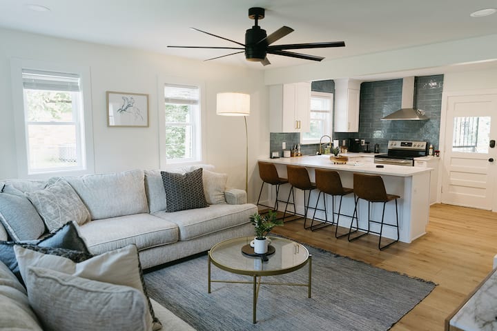 “Ivory Inn” - Cozy Modern Stay W/ Hot Tub - Lex - Lexington, KY