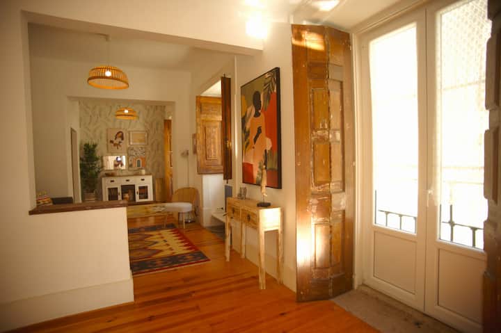Enchanting Apartment In Príncipe Real - Amadora