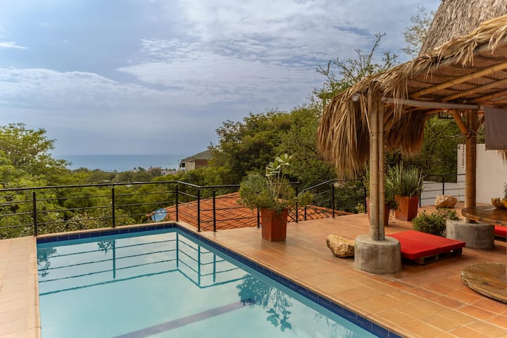 Enjoy The Sea View From This Beautiful Pool! - Colombia