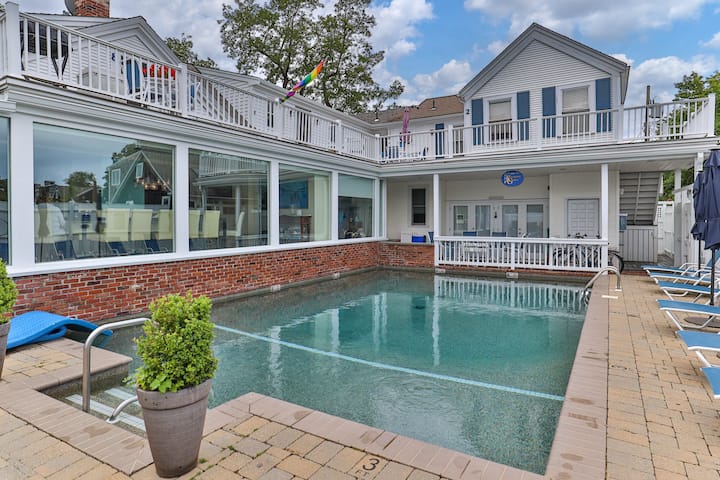 West End 2 Bedroom With Pool - Provincetown, MA