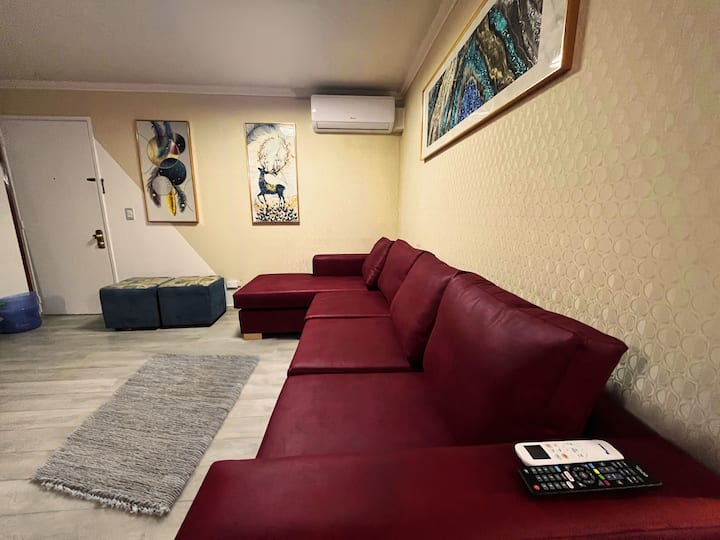 Departamento Cómodo Y Seguro, Condominio Familiar - Santiago
