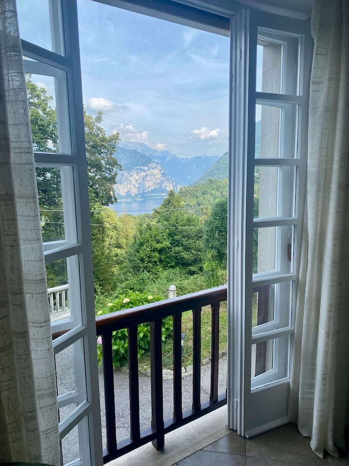 Lake Como, Beautiful Cottage With Garden - Lierna