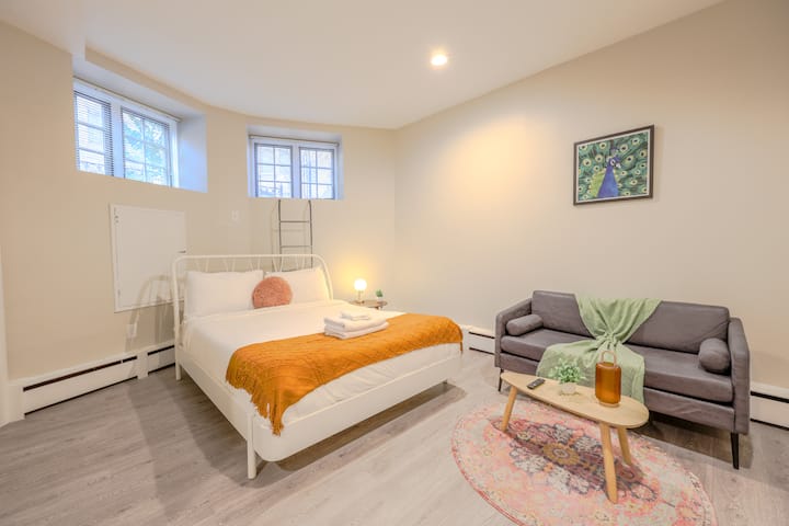 Serene South End Studio - Boston, MA